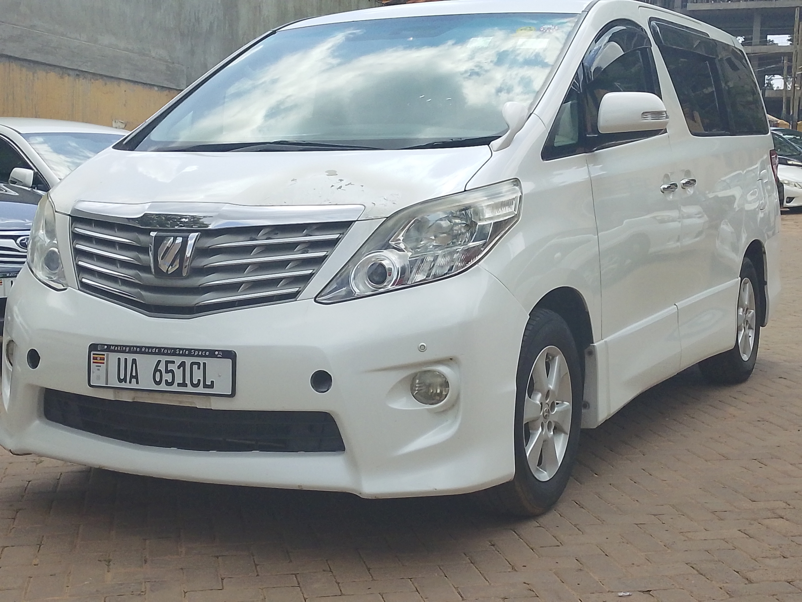 2010 Toyota Alphard 4WD (Petrol, Automatic, Foreign Used) – MAJIBU AFRICA